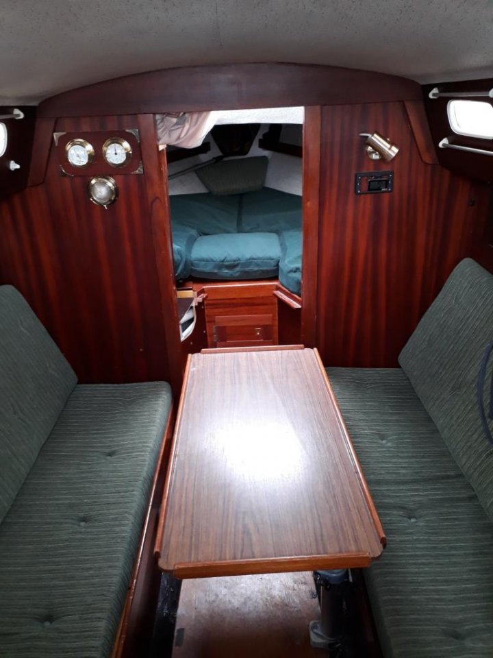 Amigo 27 with motor Volvo Penta MD7, 3300 euro only. - Examples of ...