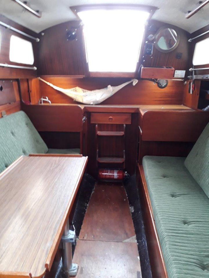 Amigo 27 with motor Volvo Penta MD7, 3300 euro only. - Examples of ...