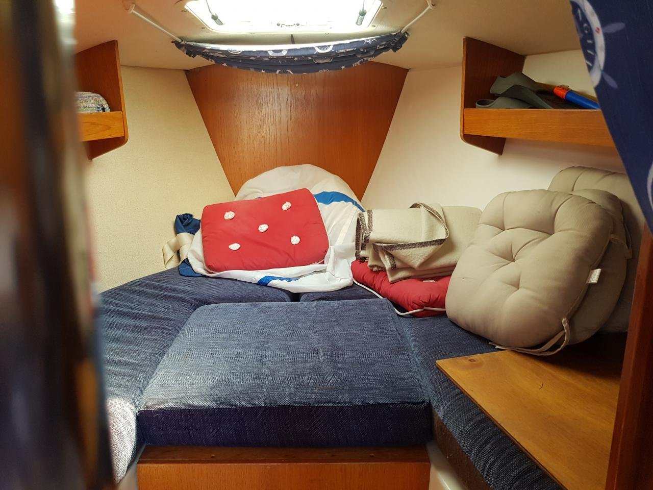 Albin 78 Cirrus with an inboard motor for 2 900 euro - Examples of ...