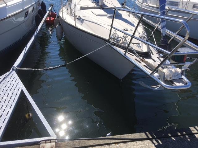 Marieholm 32 with a Volvo Penta MD11 engine for only 6 000 euros ...