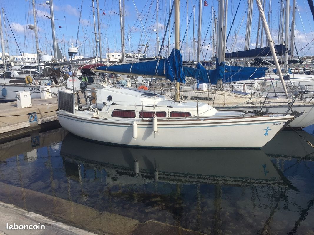 Jaguar 27 with an inboard motor Perkins 30 h.p. for 8 500 euro ...