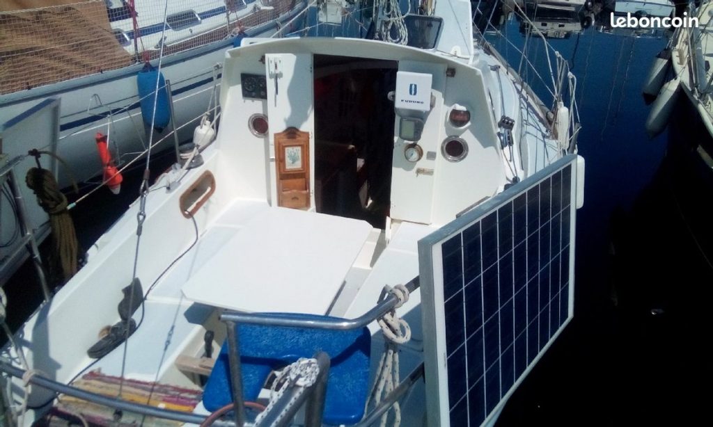 Jaguar 27 with an inboard motor Perkins 30 h.p. for 8 500 euro ...