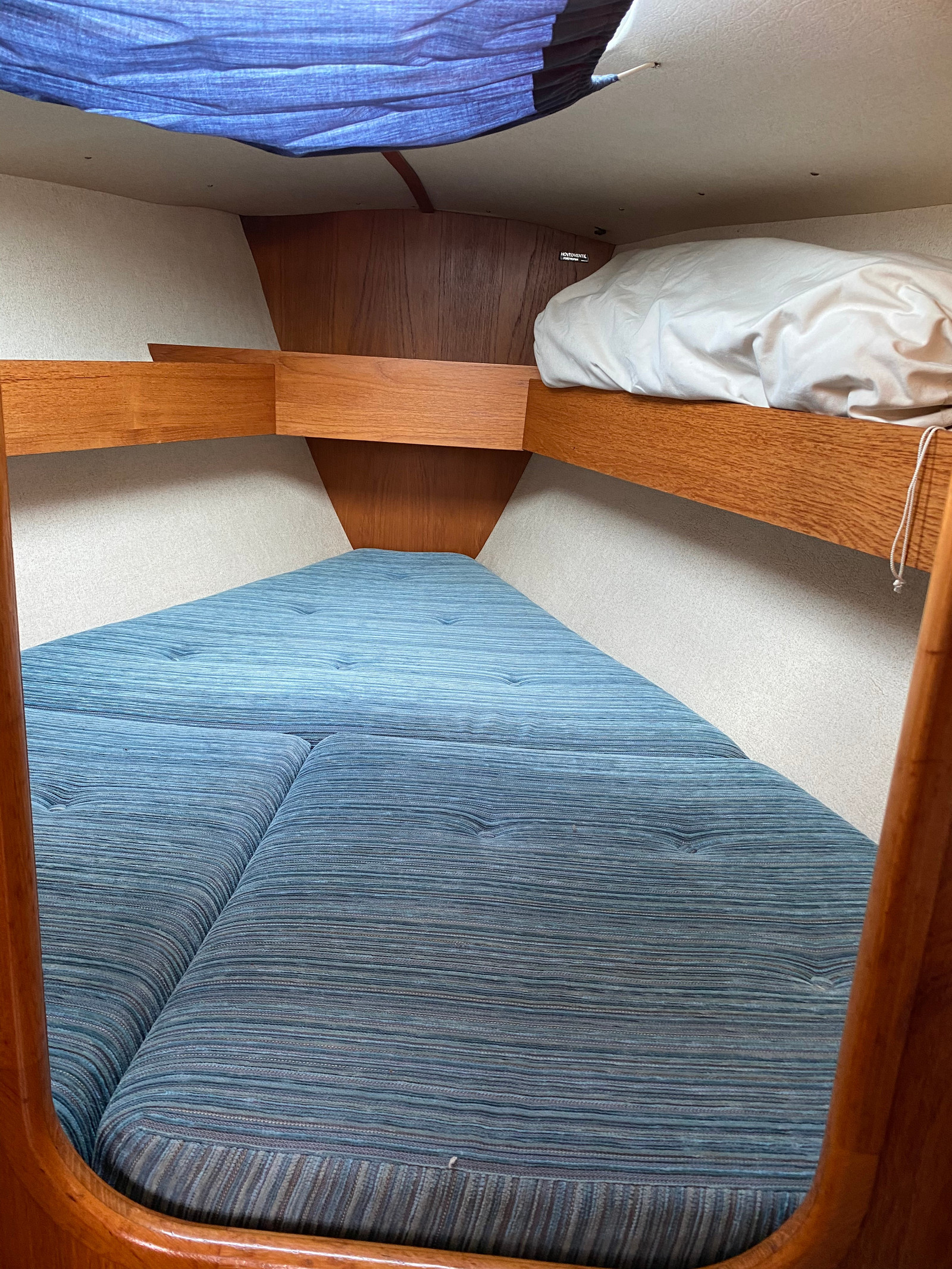 Albin Alpha. It is equipped with a renewed inboard engine Yanmar 10 h.p ...