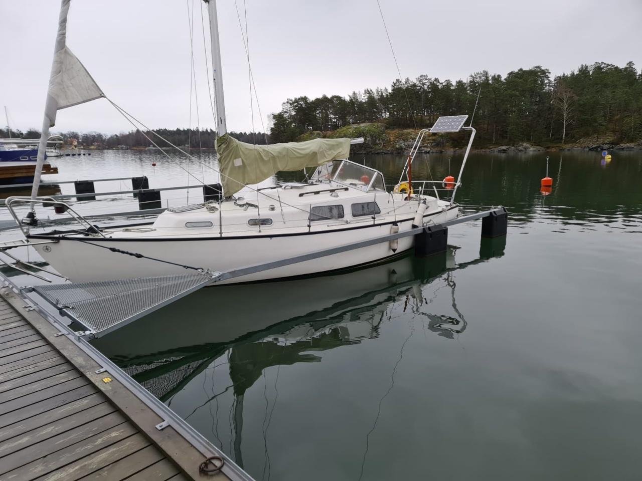Semona 30 with an inboard motor Yanmar 18 h.p. (2001) for € 8000 only! - Examples of sailboats ...