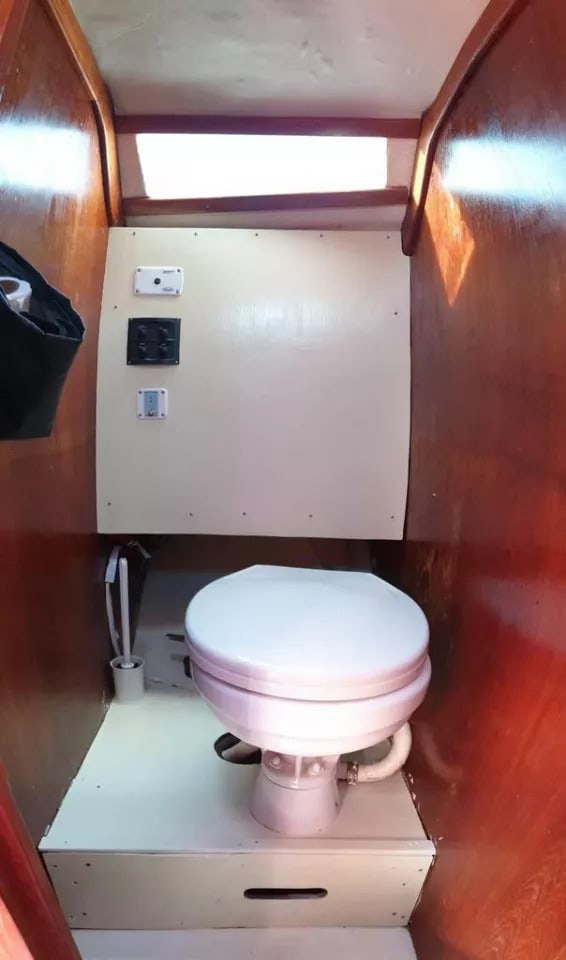 Trio 80 sailboat with a new inboard motor Yanmar 2YM15 for 9800 euro ...